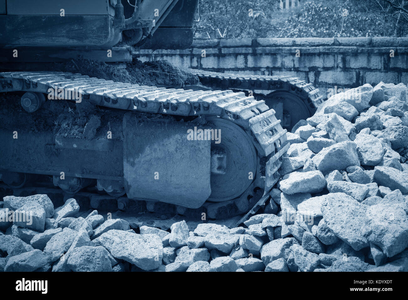 Organge tractor hi-res stock photography and images - Alamy