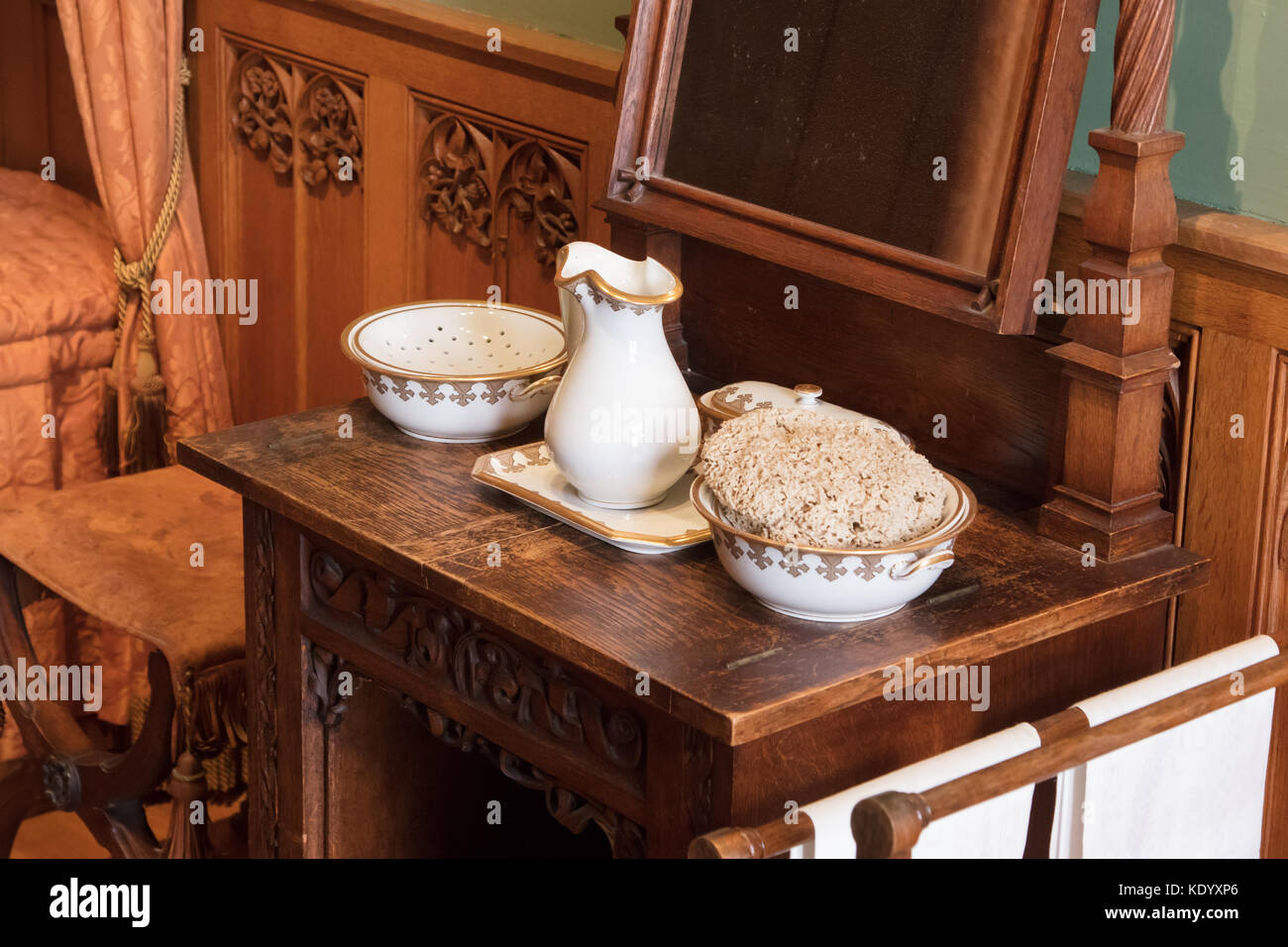 Washing table in an old castle - Sponge and water Stock Photo - Alamy