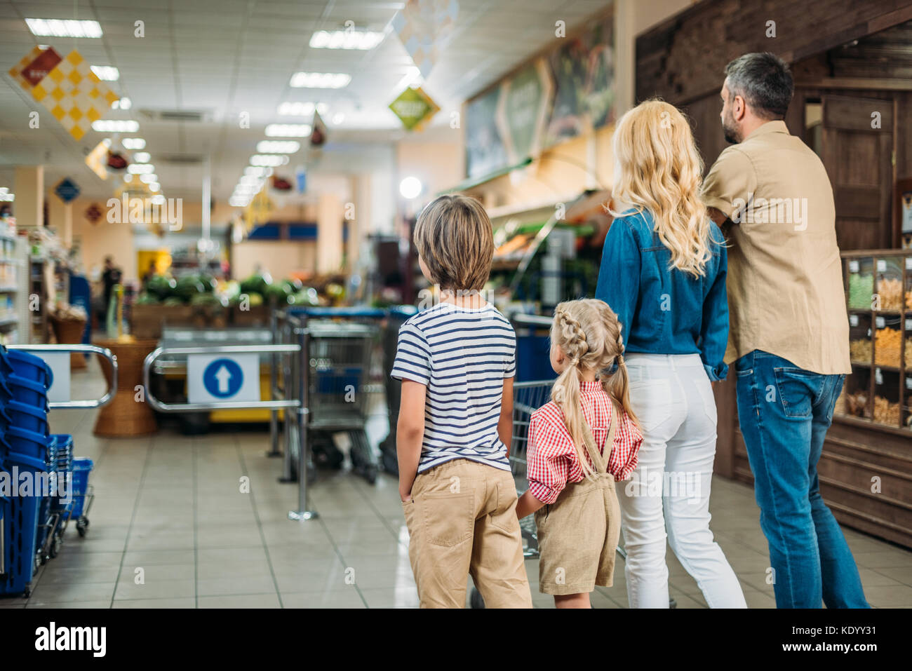 Food shopping back view hi-res stock photography and images - Alamy