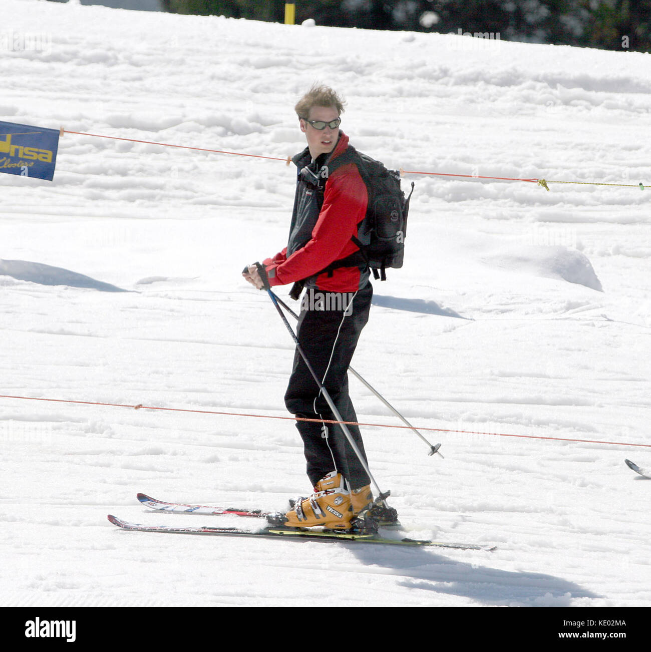 Prince William and his long-term girlfriend Kate Middleton on the ski ...