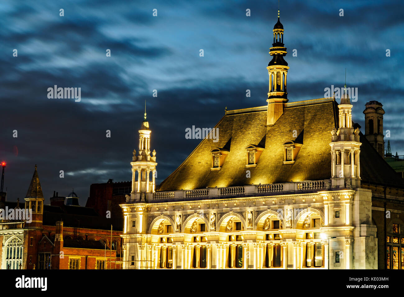 London night tube map hi-res stock photography and images - Alamy