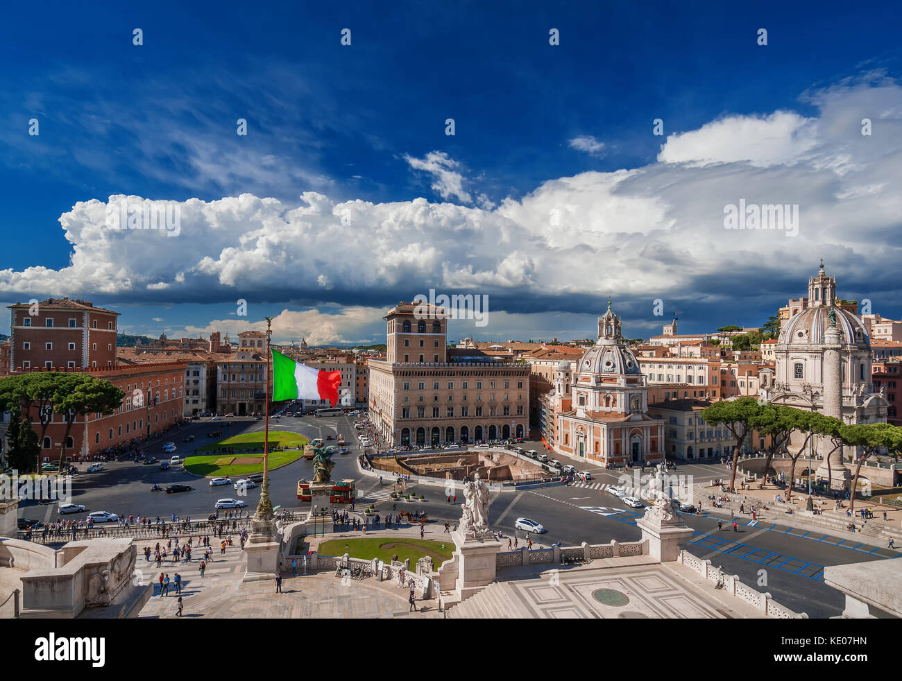 Venice square in rome hi-res stock photography and images - Alamy