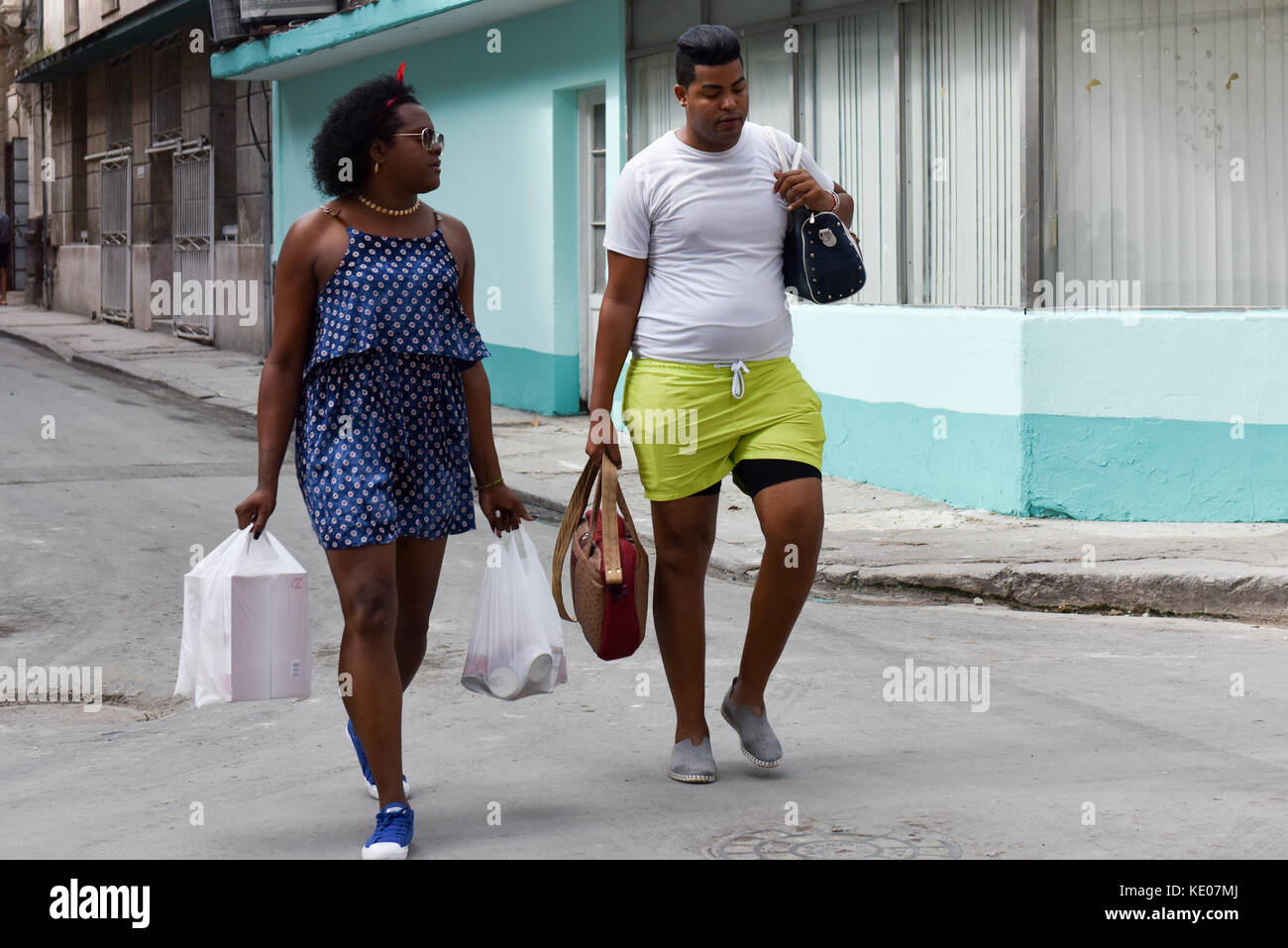 Cuban citizens daily life hi-res stock photography and images - Alamy