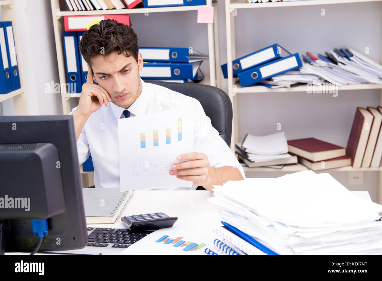 Disorganized papers hi-res stock photography and images - Alamy
