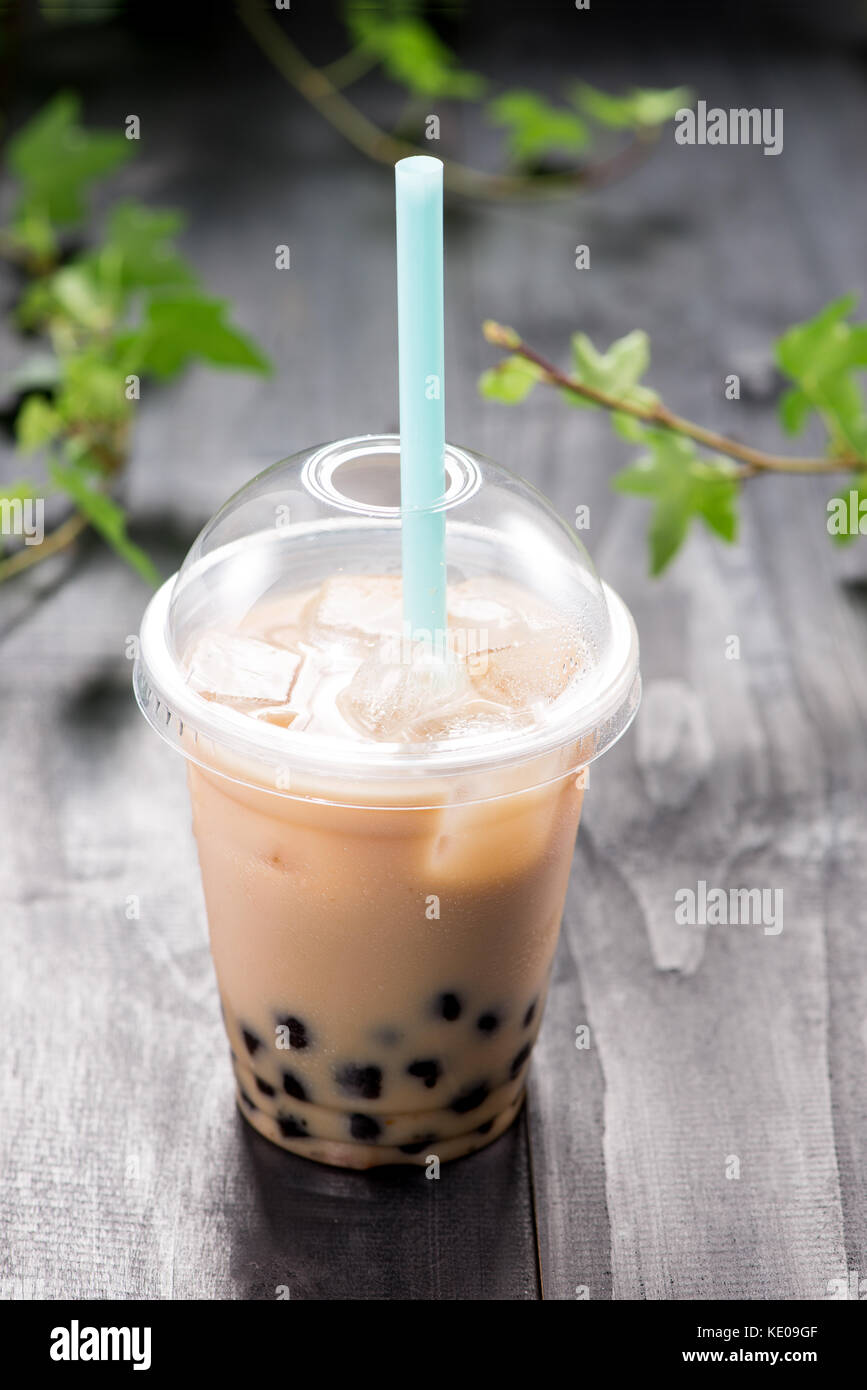 Boba tea straw plastic cup hi-res stock photography and images - Alamy