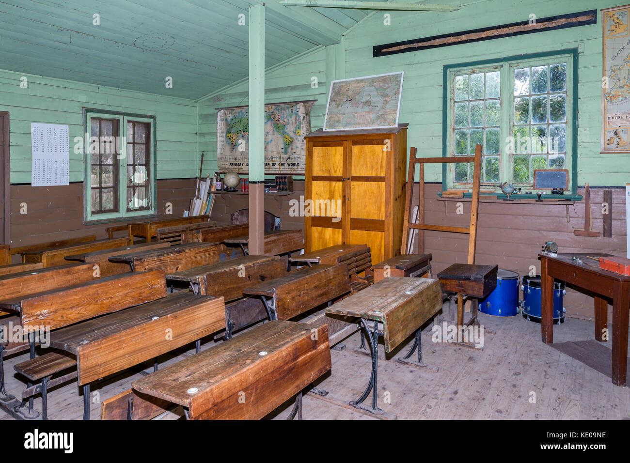 Vintage Classroom Interior Stock Photos & Vintage Classroom Interior ...