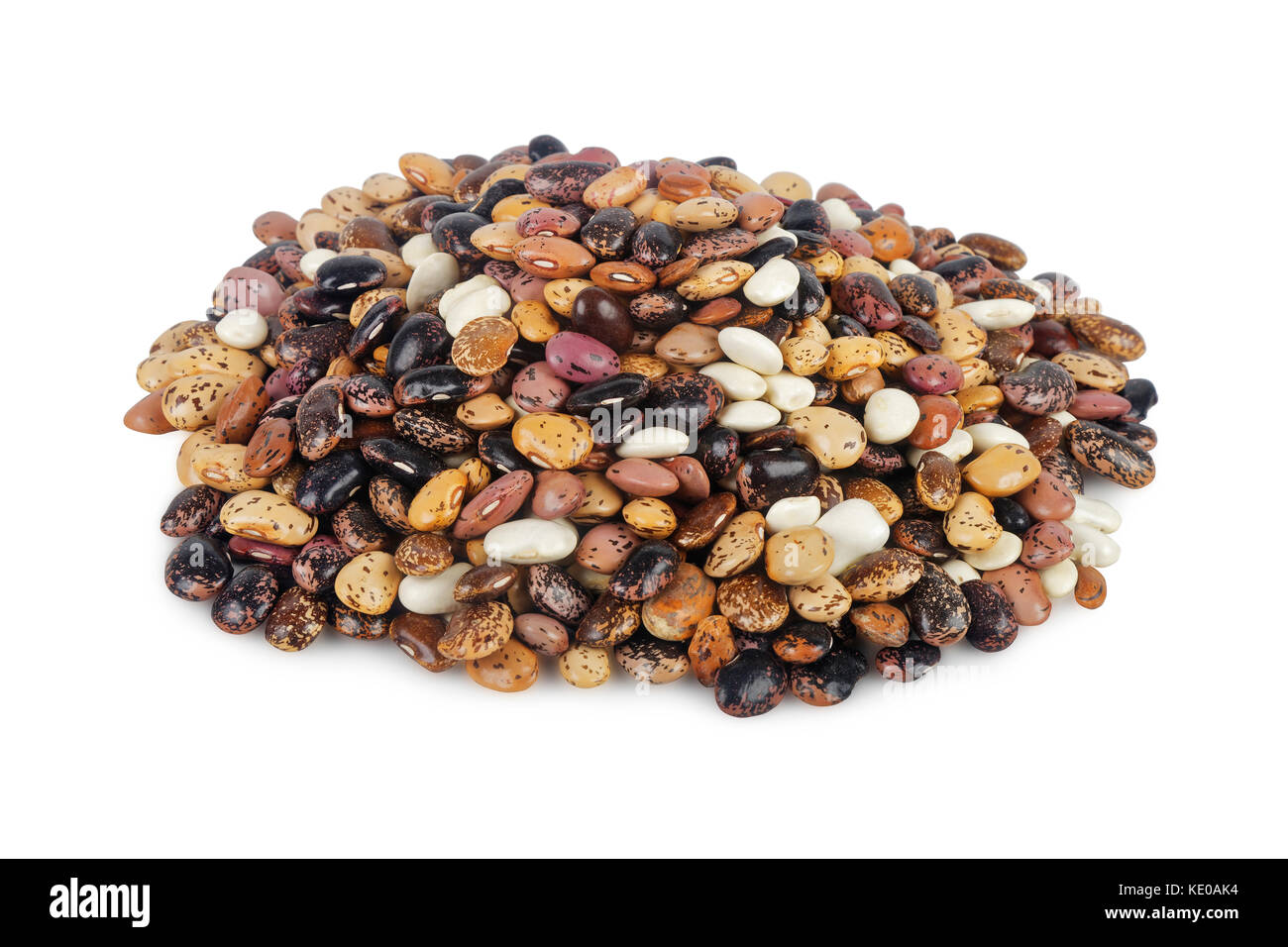 pile of pinto beans isolated, studio shot Stock Photo - Alamy