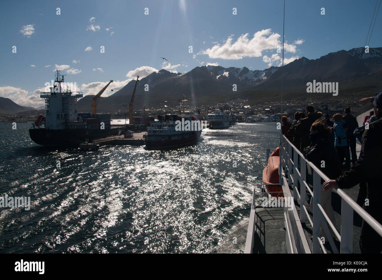 Saying goodbye to the main land Stock Photo - Alamy