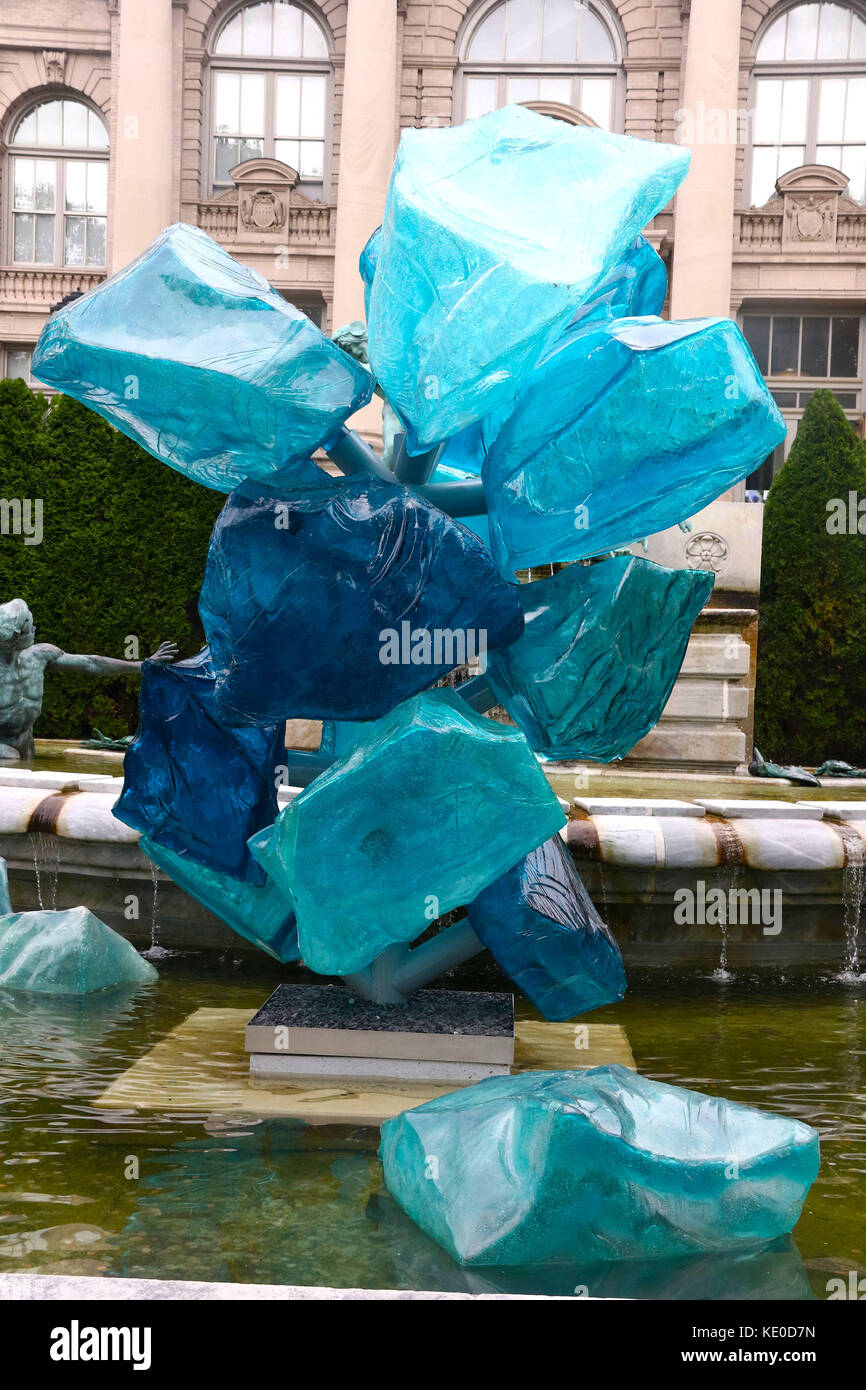 Blue polyvitro crystals hi-res stock photography and images - Alamy