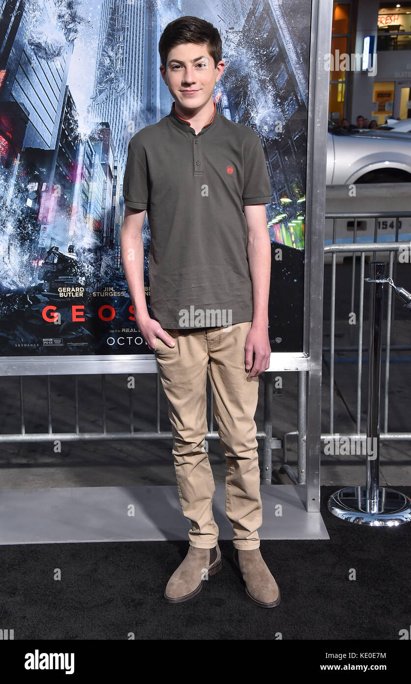 Hollywood, California, USA. 16th Oct, 2017. Mason Cook arrives for the ...