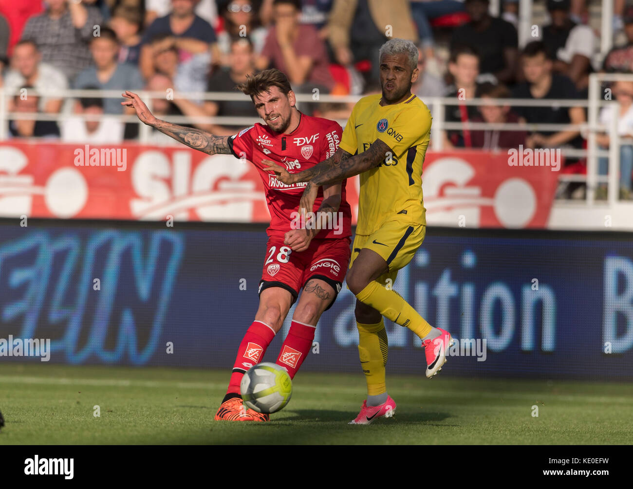 Dijon, France. 14th Oct, 2017. Xeka (Dijon), Daniel Alves (PSG ...