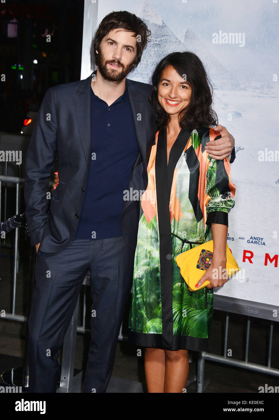 Los Angeles, USA. 16th Oct, 2017. Jim Sturgess and wife 052 arriving at ...
