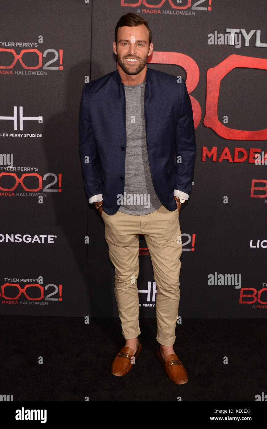 Los Angeles, California, USA. 16th Oct, 2017. ROBBIE HAYES arrives on ...