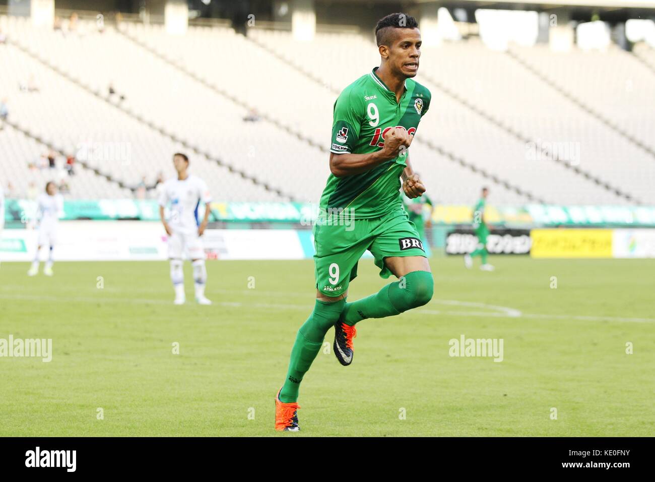 Tokyo, Japan. 7th Oct, 2017. Douglas Vieira (Verdy) Football/Soccer ...