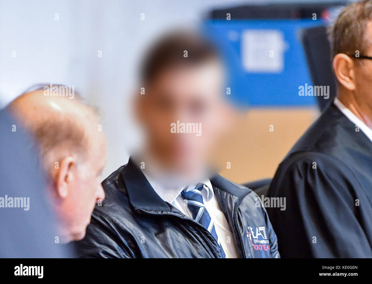 The defendant Jan G. can be seen during the start of his trial for ...