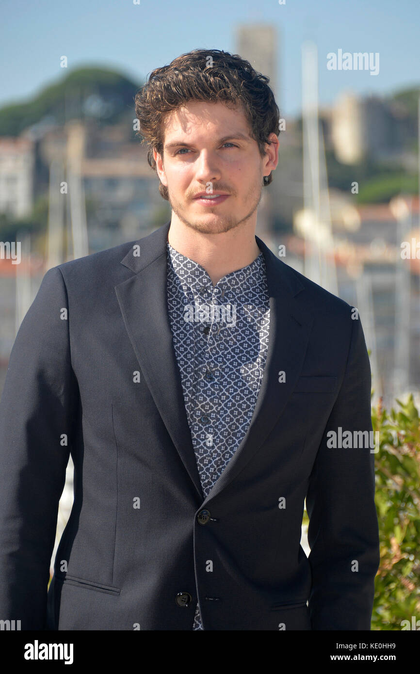 Daniel Sharman The Collection Basil