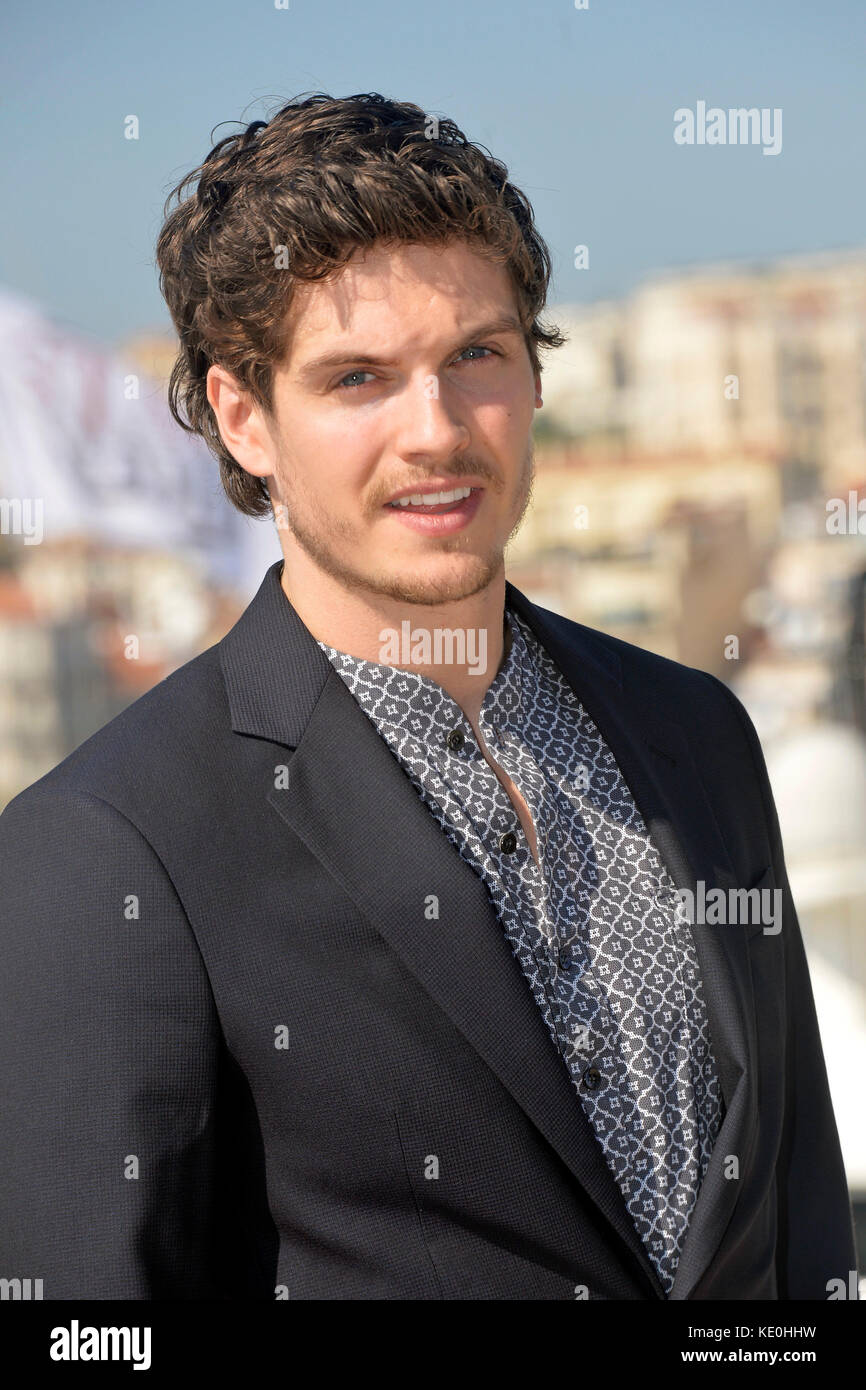 Ensaio Fotografico De Daniel Sharman Daniel Sharman (@danielsharman)