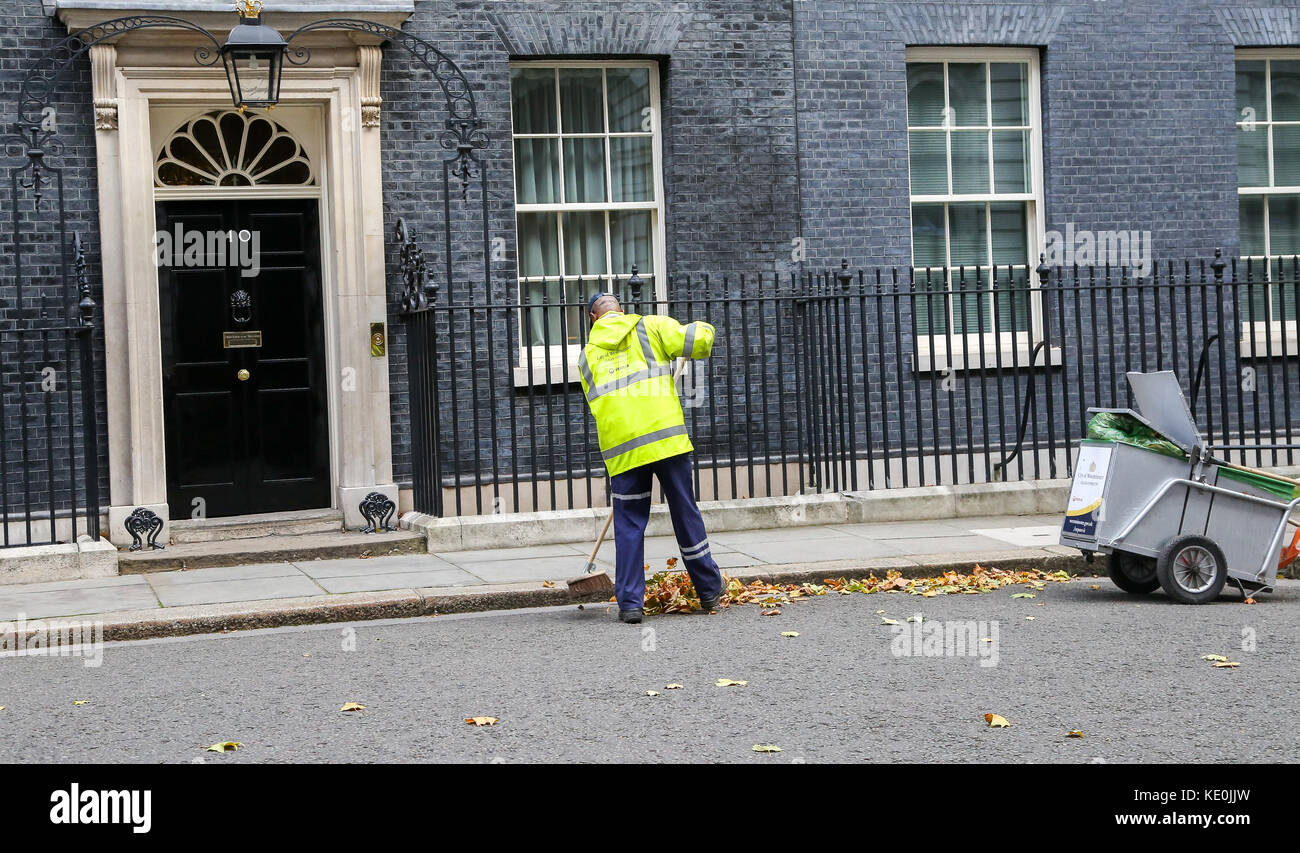 Downing Street, London, UK. 17th Oct, 2017. A Westminster Council's ...