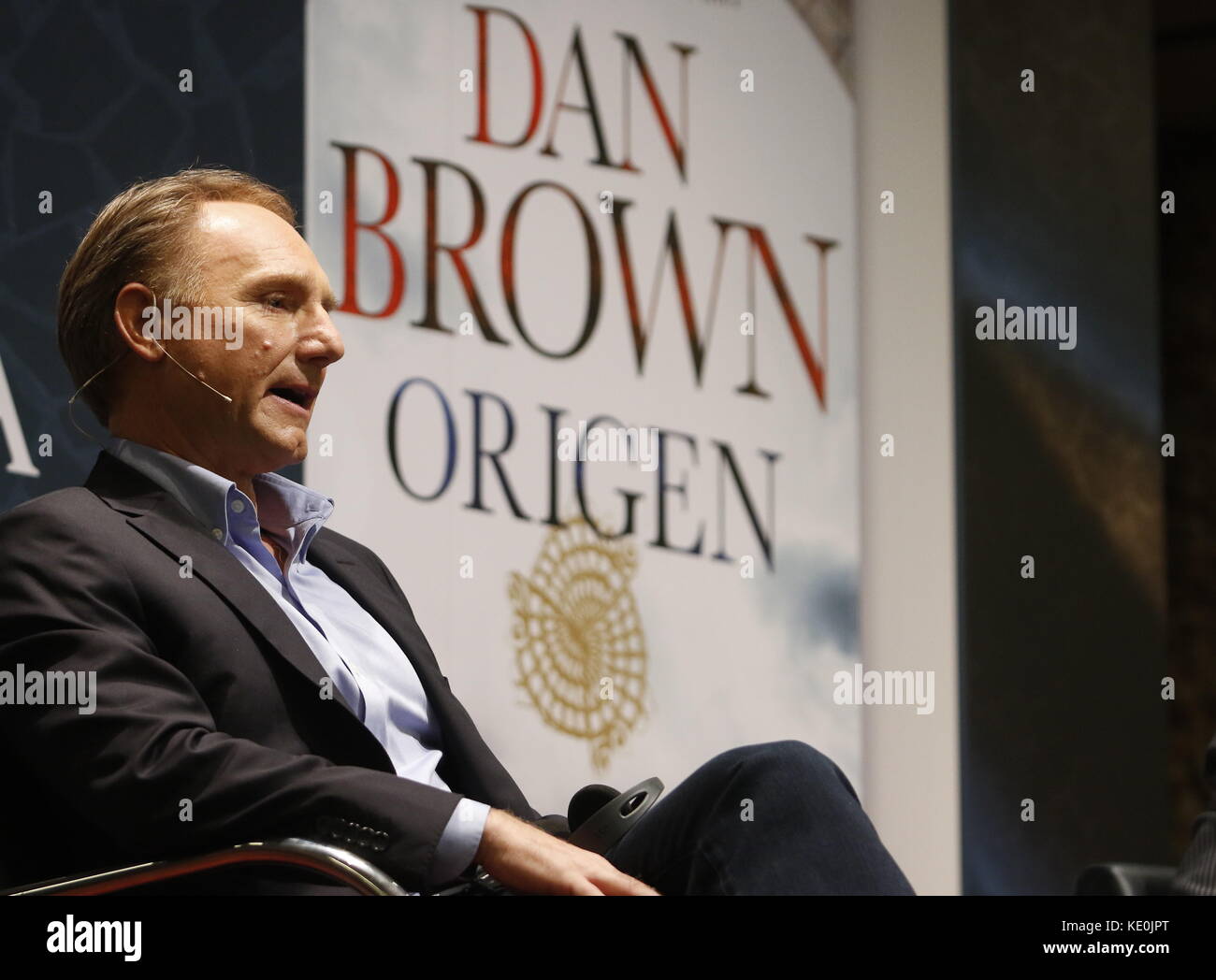 Barcelona, Spain. 17th Oct, 2017. Writer Dan Brown during presentation ...