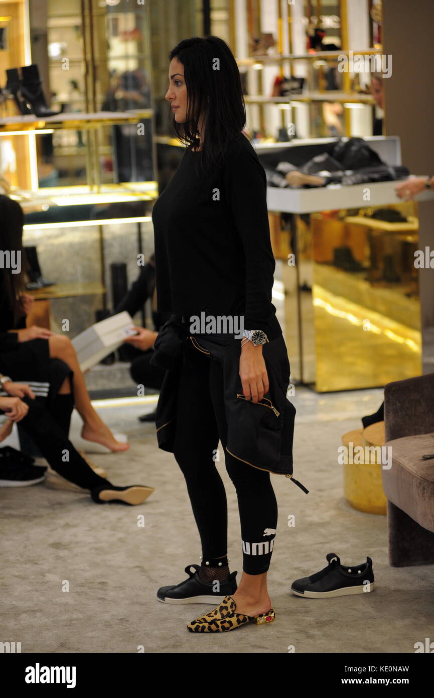 Milan, Cristina Buccino and shopping malls in the center Cristina ...