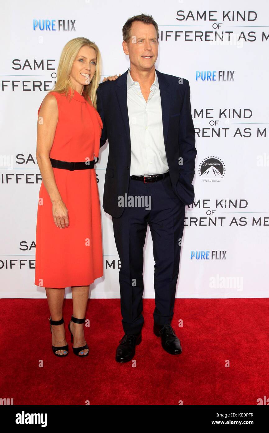 Los Angeles, CA, USA. 12th Oct, 2017. Helen Labdon, Greg Kinnear at ...