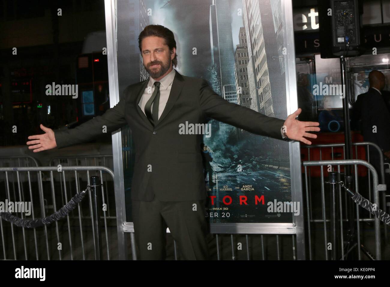 Los Angeles, CA, USA. 16th Oct, 2017. Gerard Butler at arrivals for ...
