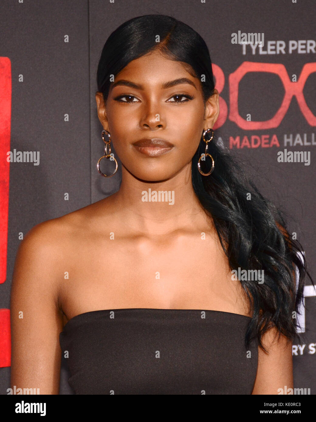 Los Angeles, California, USA. 16th Oct, 2017. DIAMOND WHITE arrives on ...