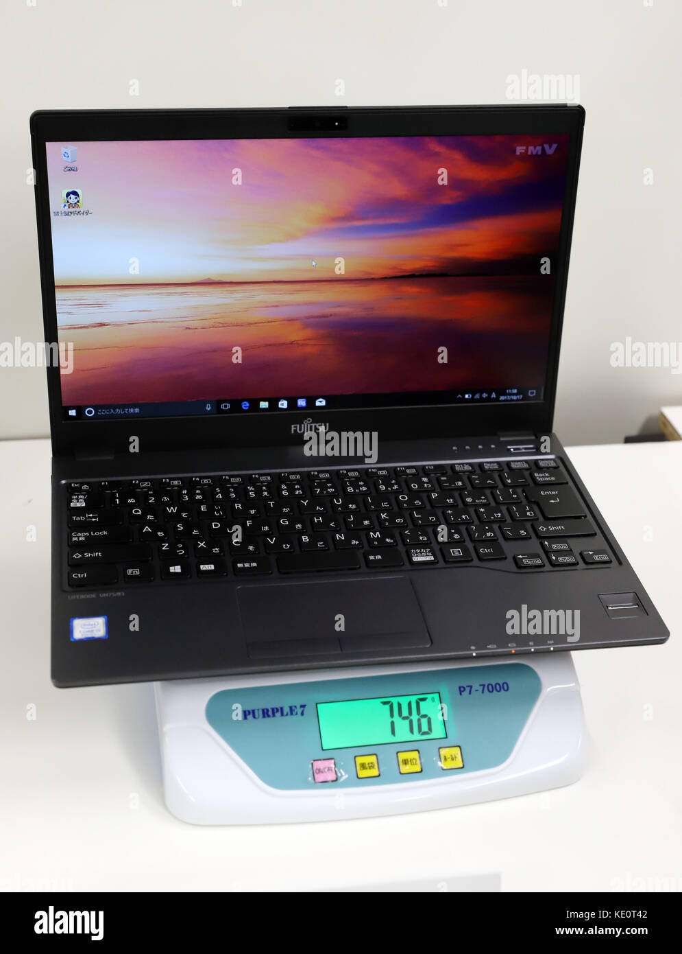 3 inch line hi-res stock photography and images - Alamy