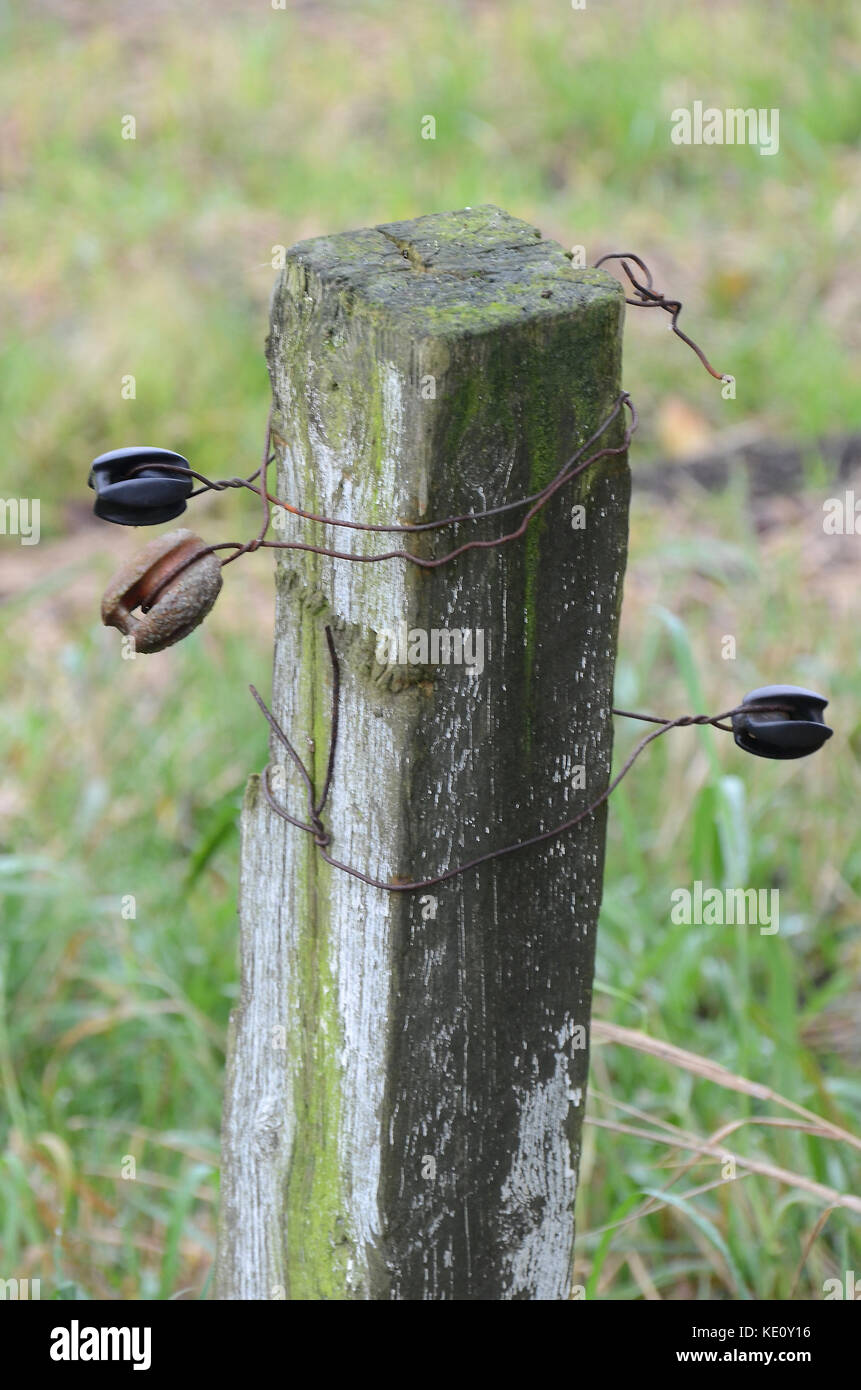 Disused pole hi-res stock photography and images - Alamy