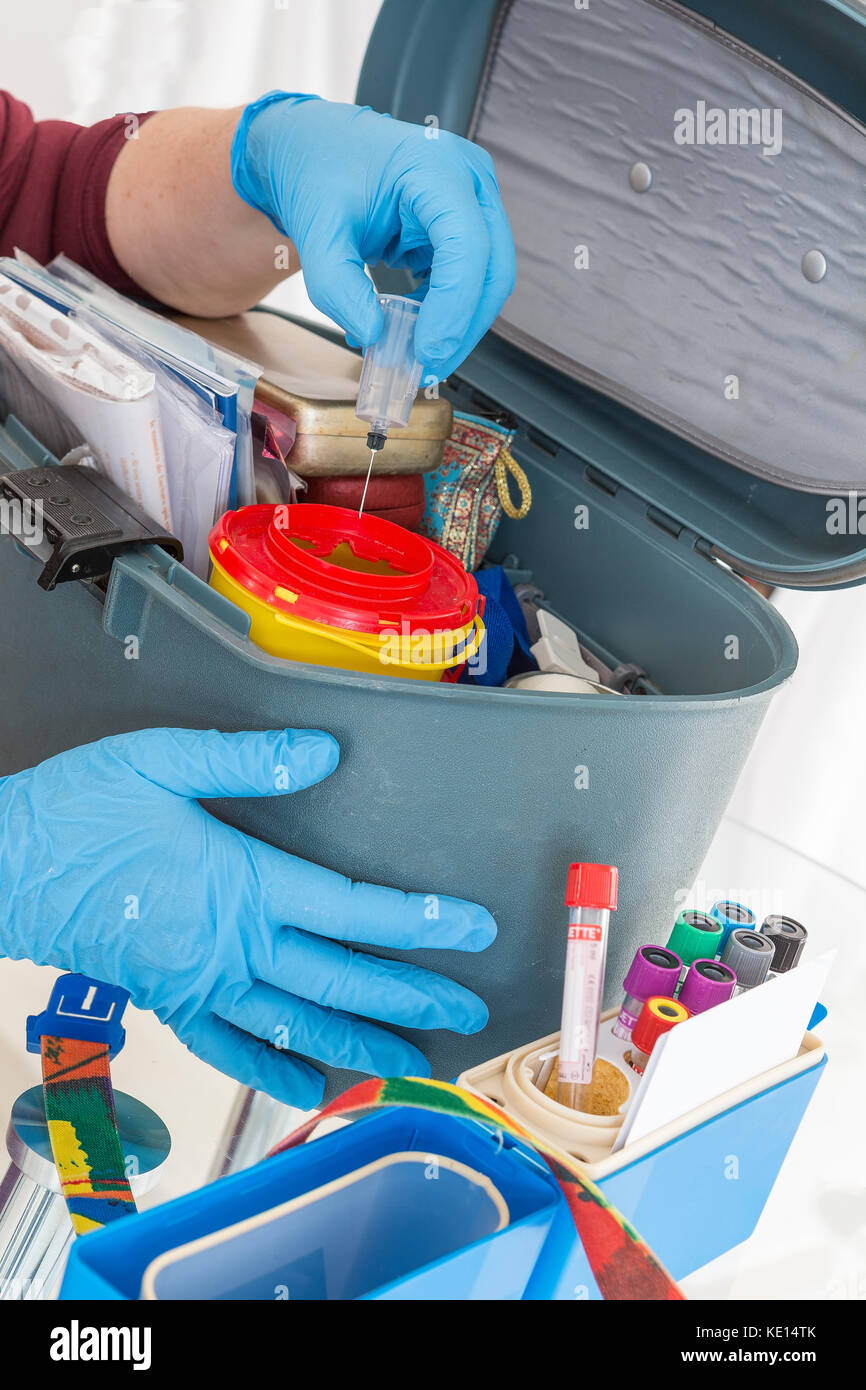 Sample transport hi-res stock photography and images - Alamy