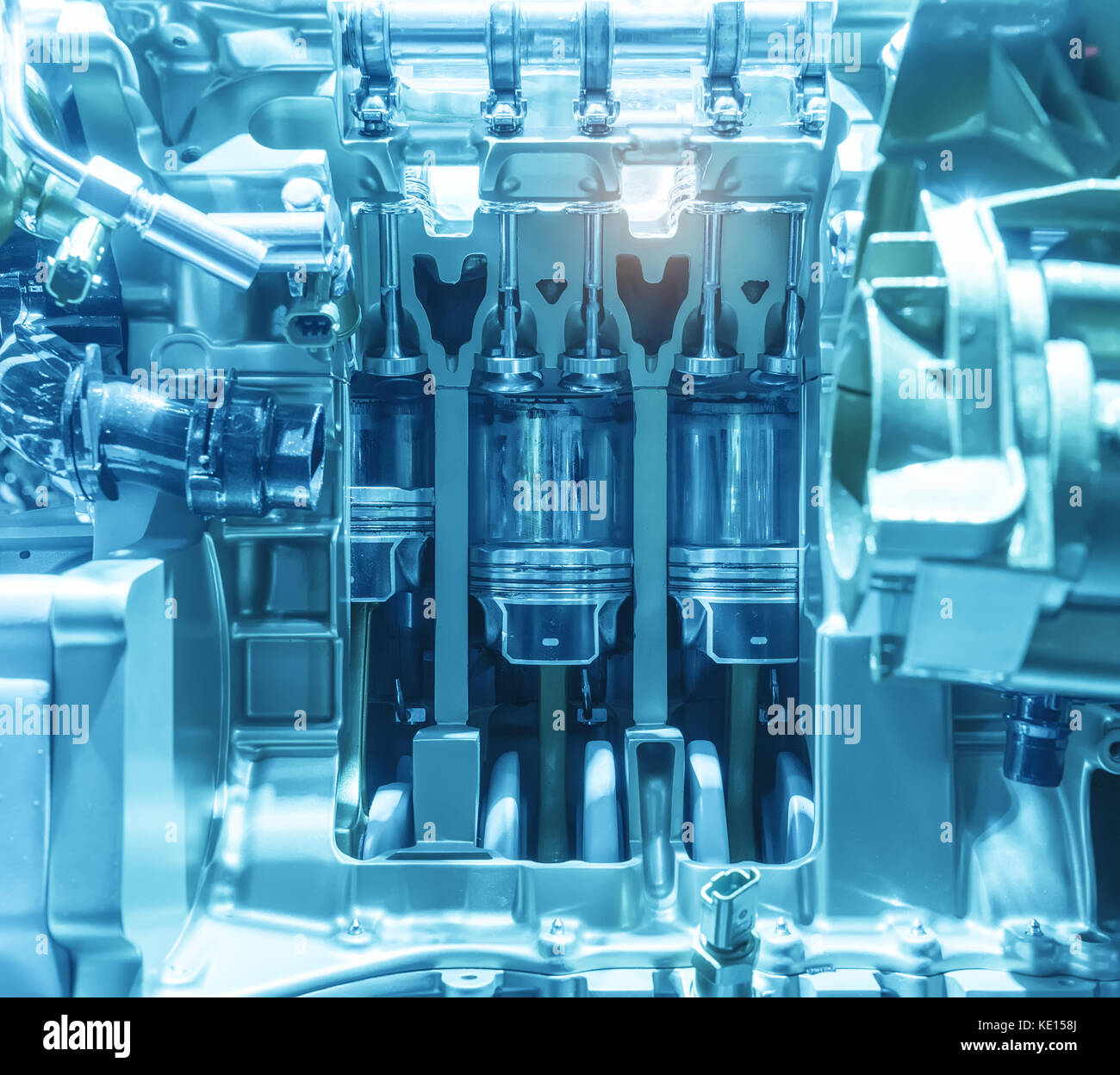Automobile engine manufacturing hi-res stock photography and images - Alamy