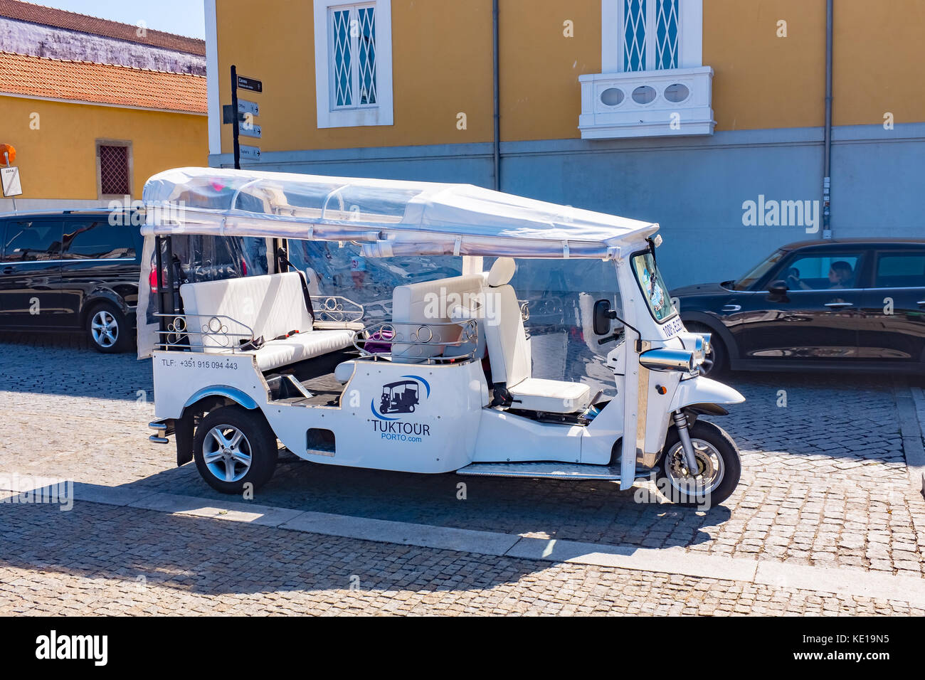 Pedal tuk tuk hi-res stock photography and images - Alamy