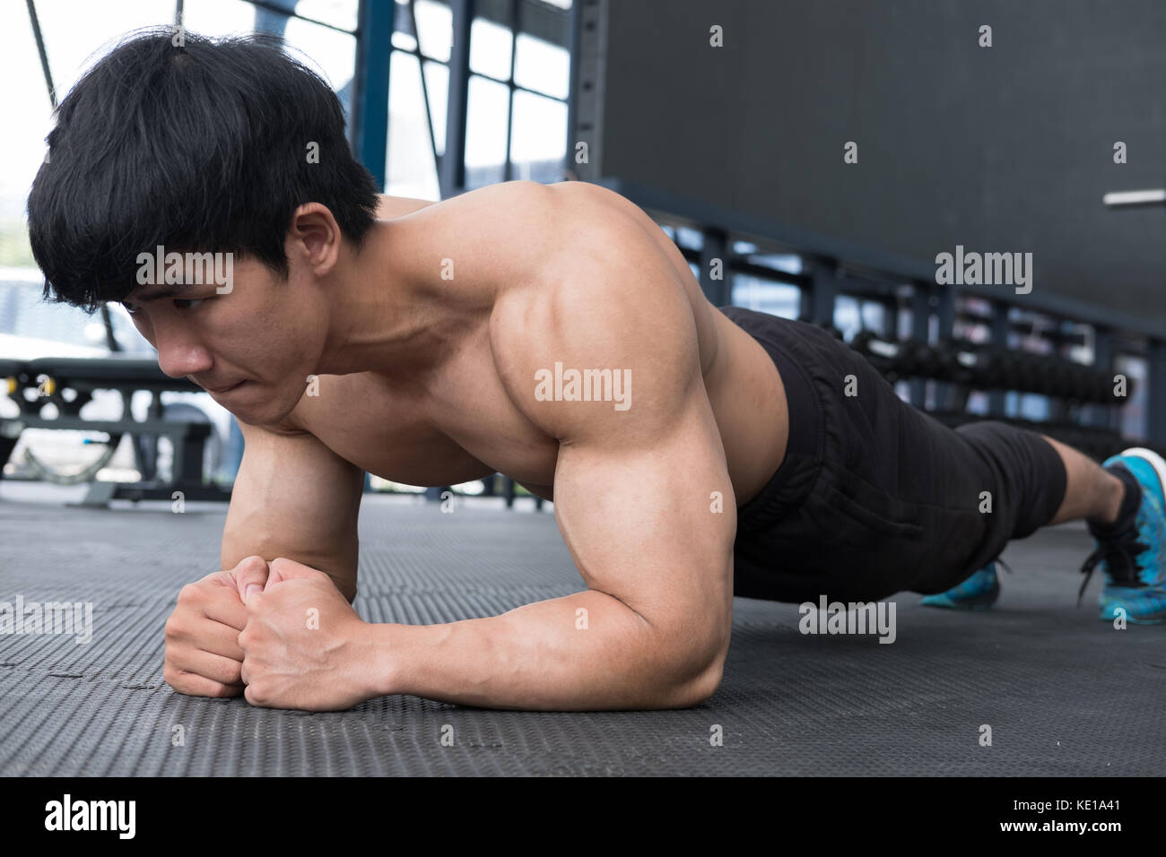 Plank position hi-res stock photography and images - Alamy