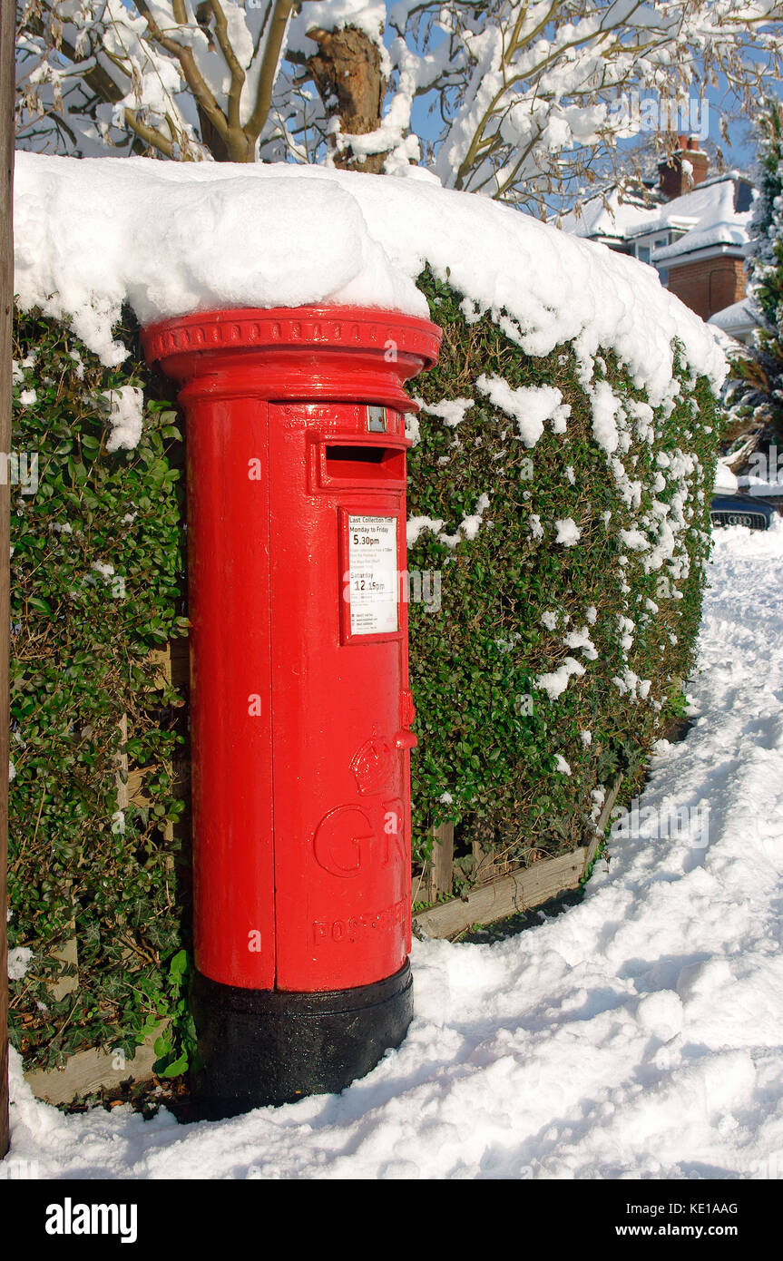 Postman in the snow hi-res stock photography and images - Alamy