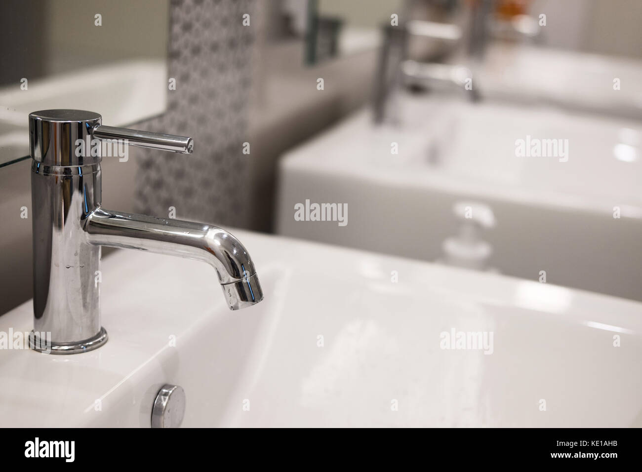 modern bathroom interior. white washbasin sink and chrome faucet Stock ...