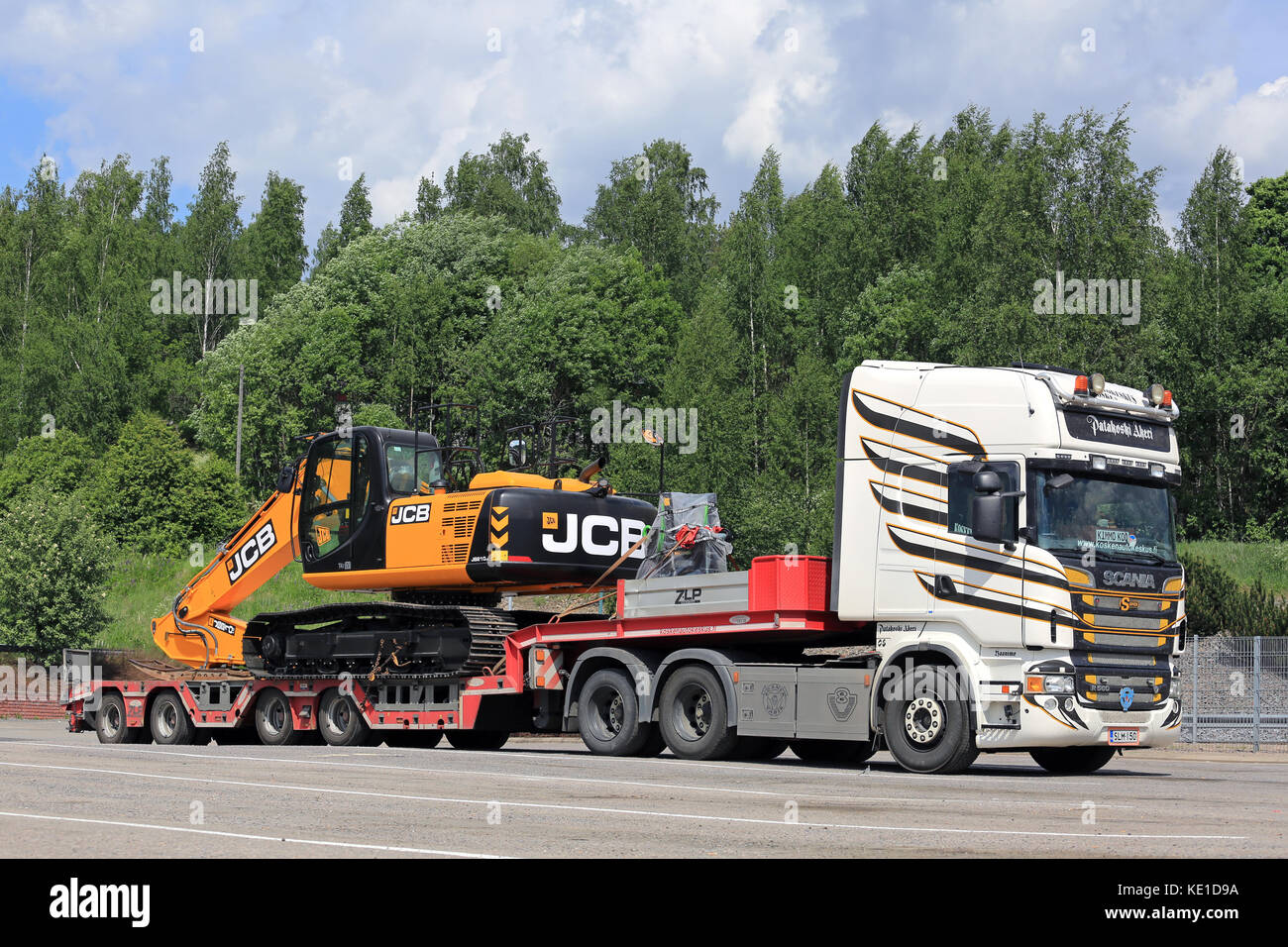 Scania r560 hi-res stock photography and images - Alamy