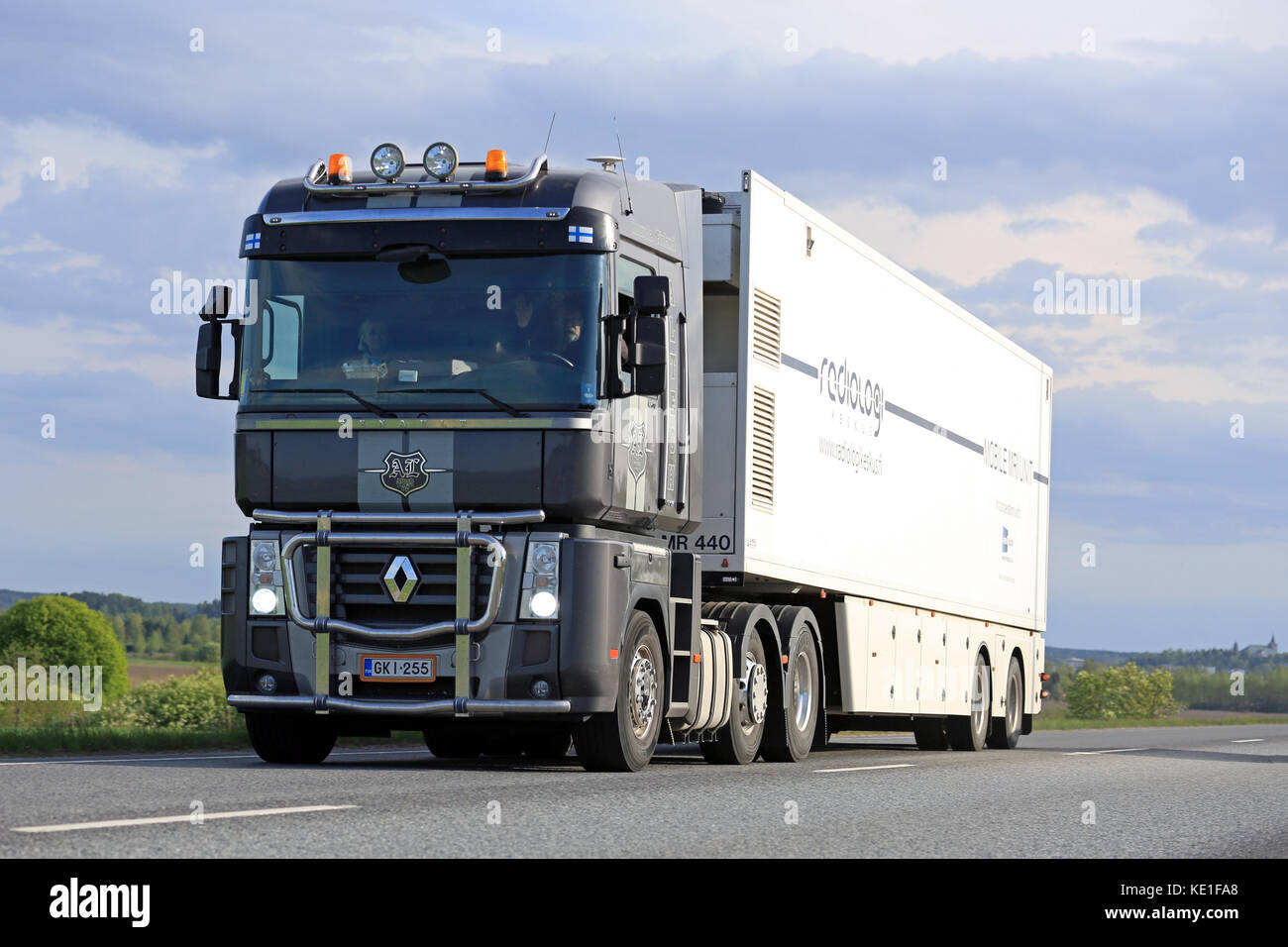 Mobile mri unit hi-res stock photography and images - Alamy