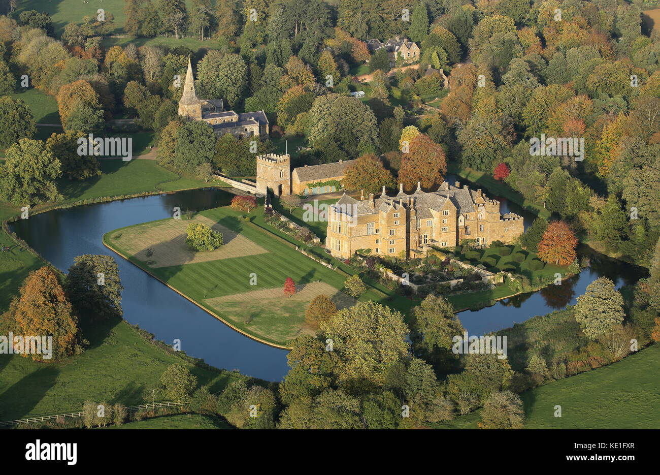 Broughton castle oxfordshire hi-res stock photography and images - Alamy