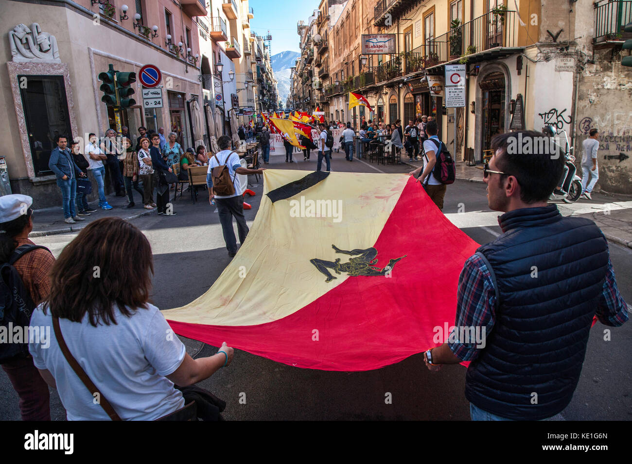 Sicilian autonomists hi-res stock photography and images - Alamy