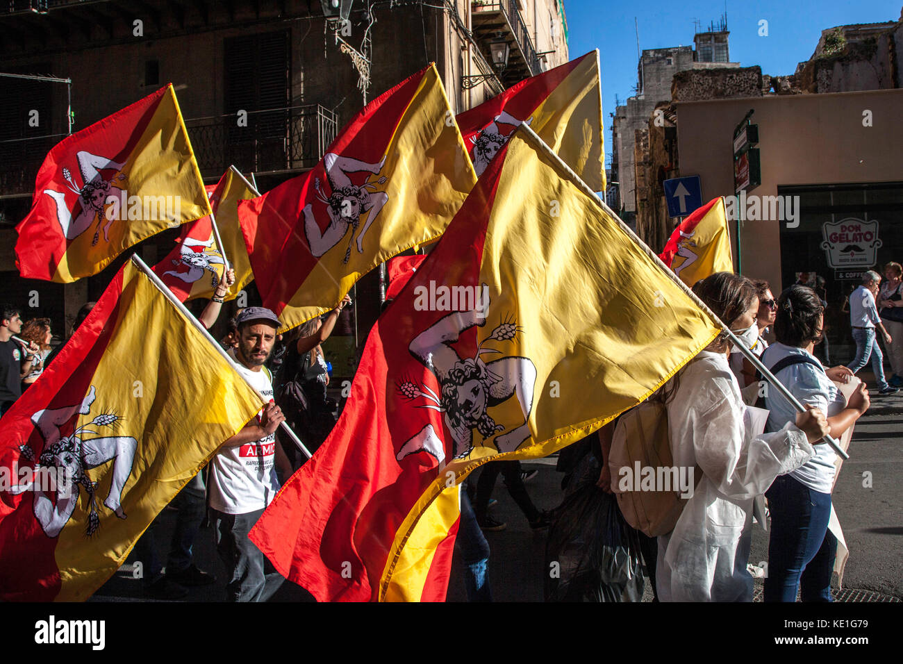 Sicilian Autonomists High Resolution Stock Photography and Images - Alamy