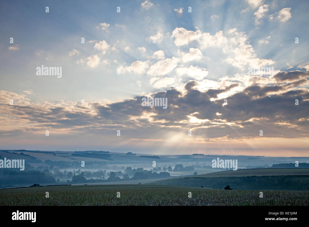Wylye valley wiltshire countryside hi-res stock photography and images ...