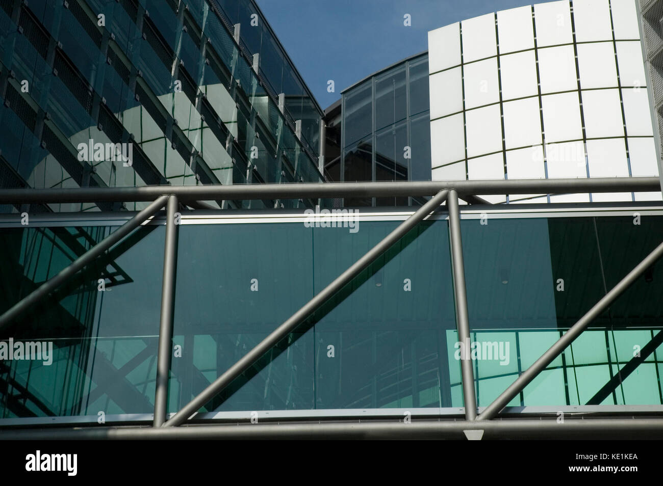glass bridge between buildings Stock Photo - Alamy