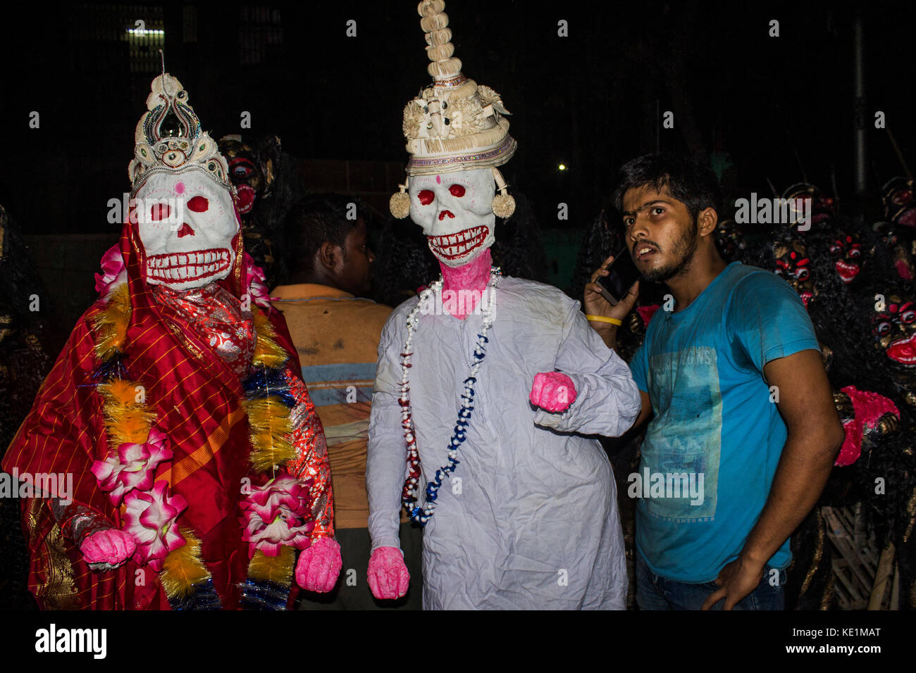 Kolkata, India. 17th Oct, 2017. Ghost idol is made for Diwali ...