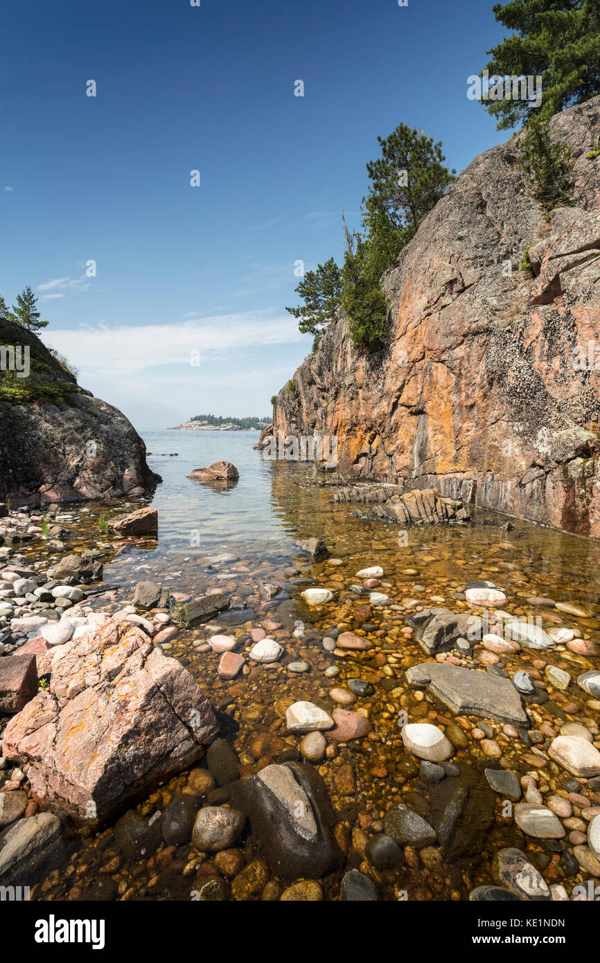 Lake superior coast hi-res stock photography and images - Alamy