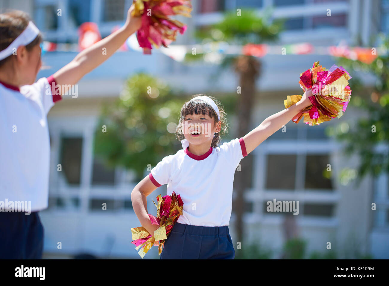 Japanese kids dance hi-res stock photography and images - Alamy