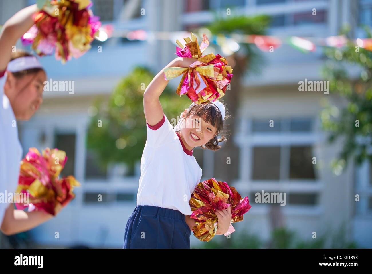 Japanese kids dance hi-res stock photography and images - Alamy