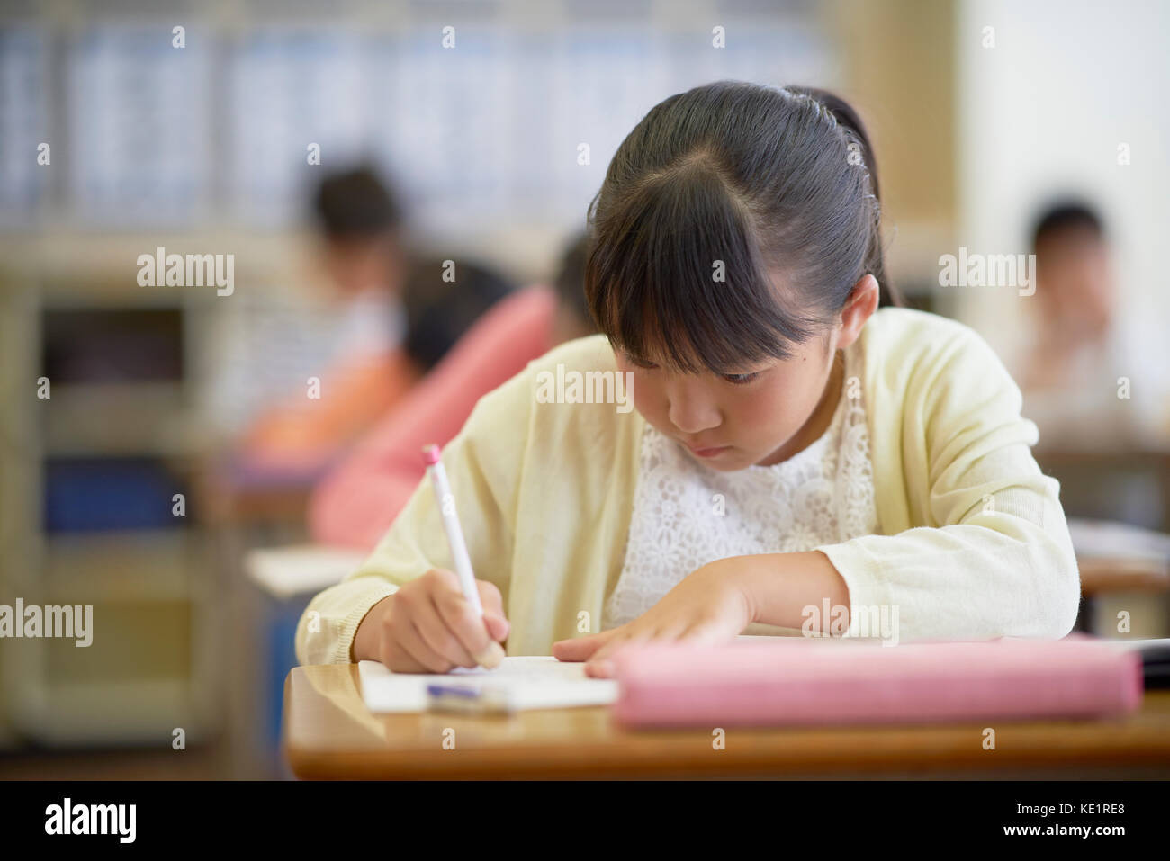Japanese elementary school kid in the classroom Stock Photo - Alamy