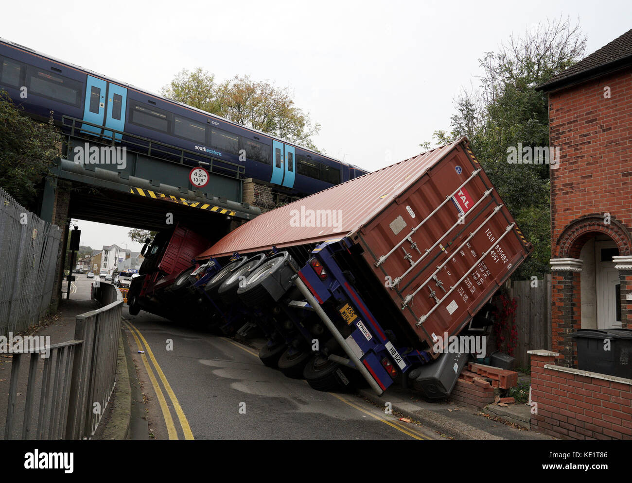 Lorry hit bridge hi-res stock photography and images - Alamy