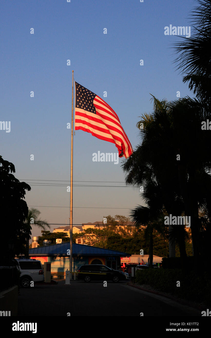 American flag at sunset hi-res stock photography and images - Alamy