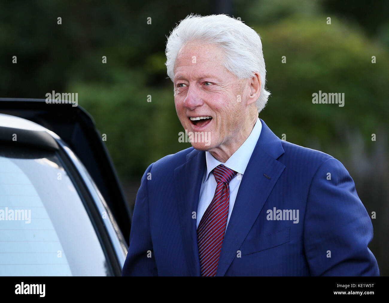 Former US president Bill Clinton arriving at the Culloden Hotel in ...
